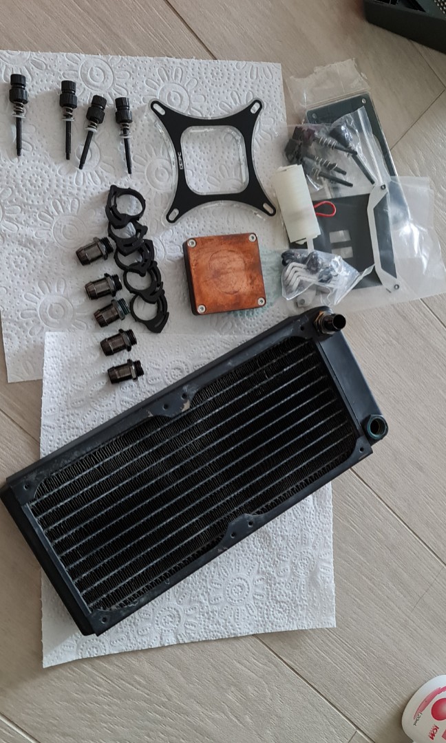 XSPC 240mm radiator and XSPC copper waterblock, Computers & Tech ...