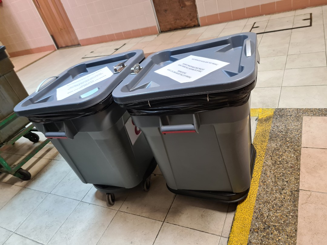 2 waste/garbage bin, Furniture & Home Living, Cleaning & Homecare ...