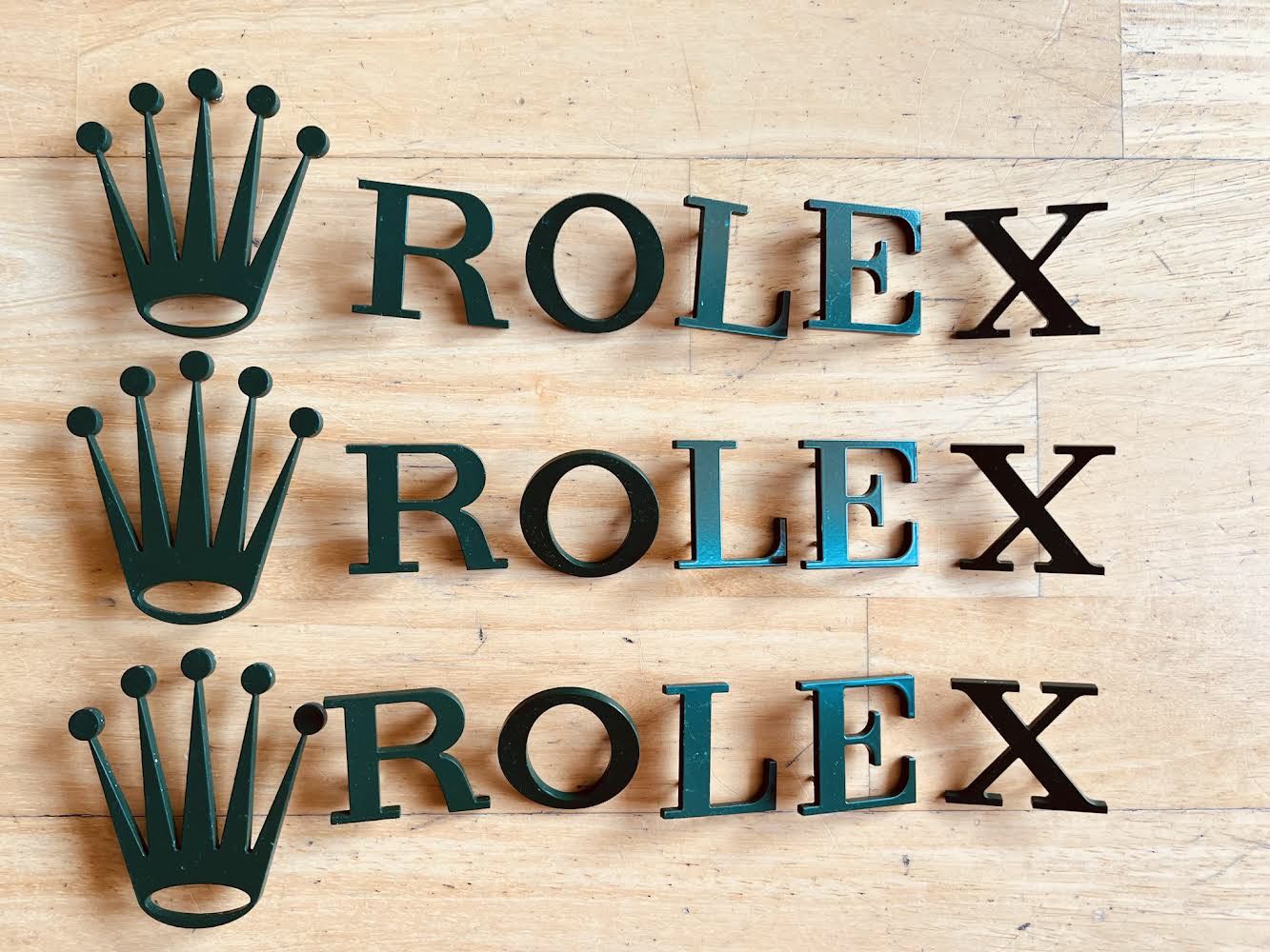 勞力士 ROLEX Display Letters Crown Sign Logo 皇冠字模, 名牌, 手錶 - Carousell