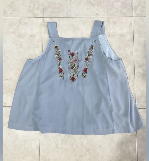 Anticlockwise ACW Embroidered Top, Women's Fashion, Tops, Sleeveless on ...