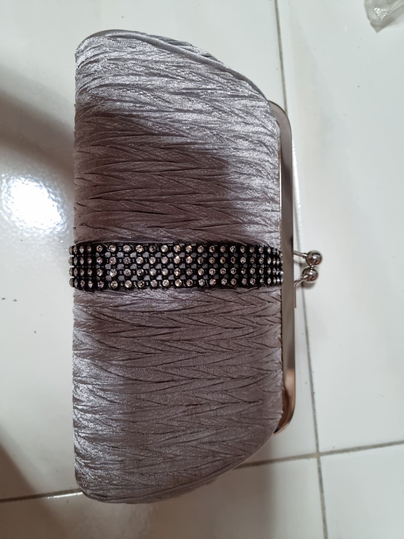 dinner clutch, Women's Fashion, Bags & Wallets, Clutches on Carousell