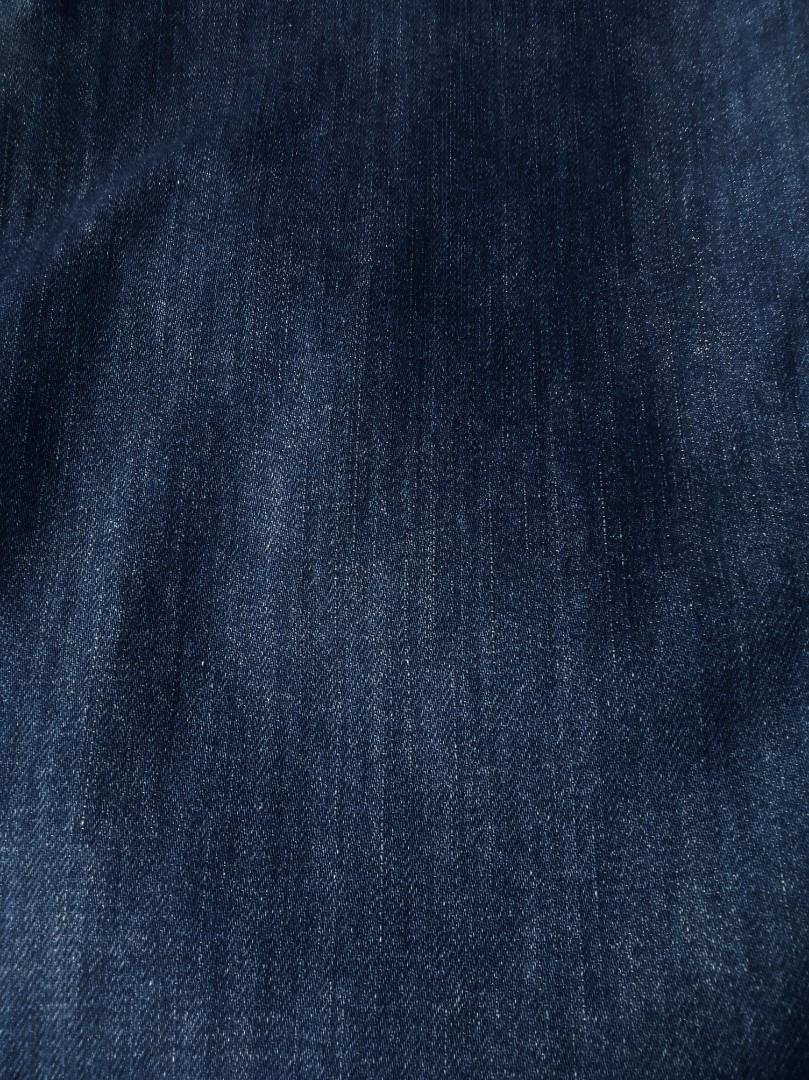 Jeans model lurus, Fesyen Wanita, Pakaian Wanita, Bawahan di Carousell