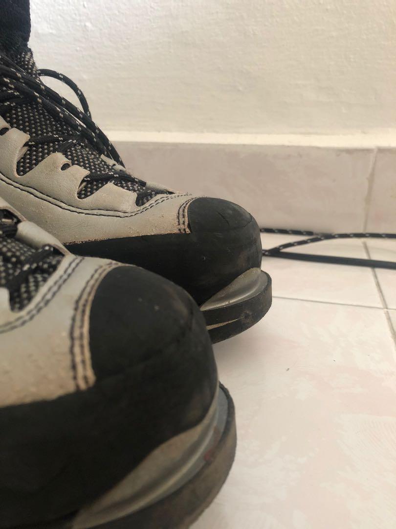 La Sportiva GTX B3 mountaineering boots, Sports Equipment, Other Sports ...