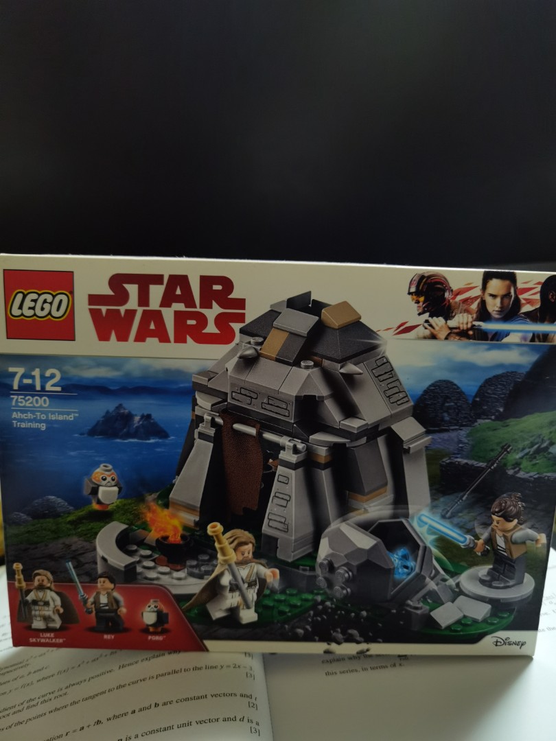 Lego Star Wars 75200 Ahch-To Island Training, Hobbies & Toys, Toys ...