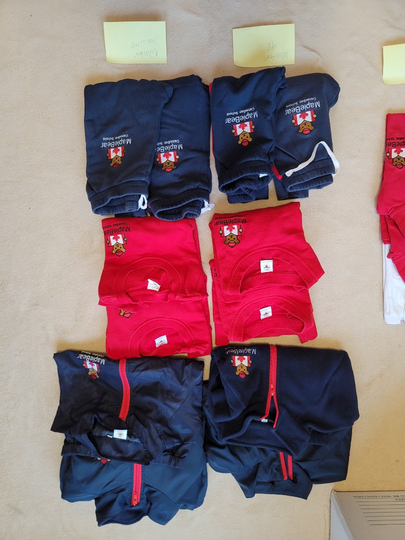 Maple Bear uniform, 兒童＆孕婦用品, 嬰兒及小童流行時尚 - Carousell