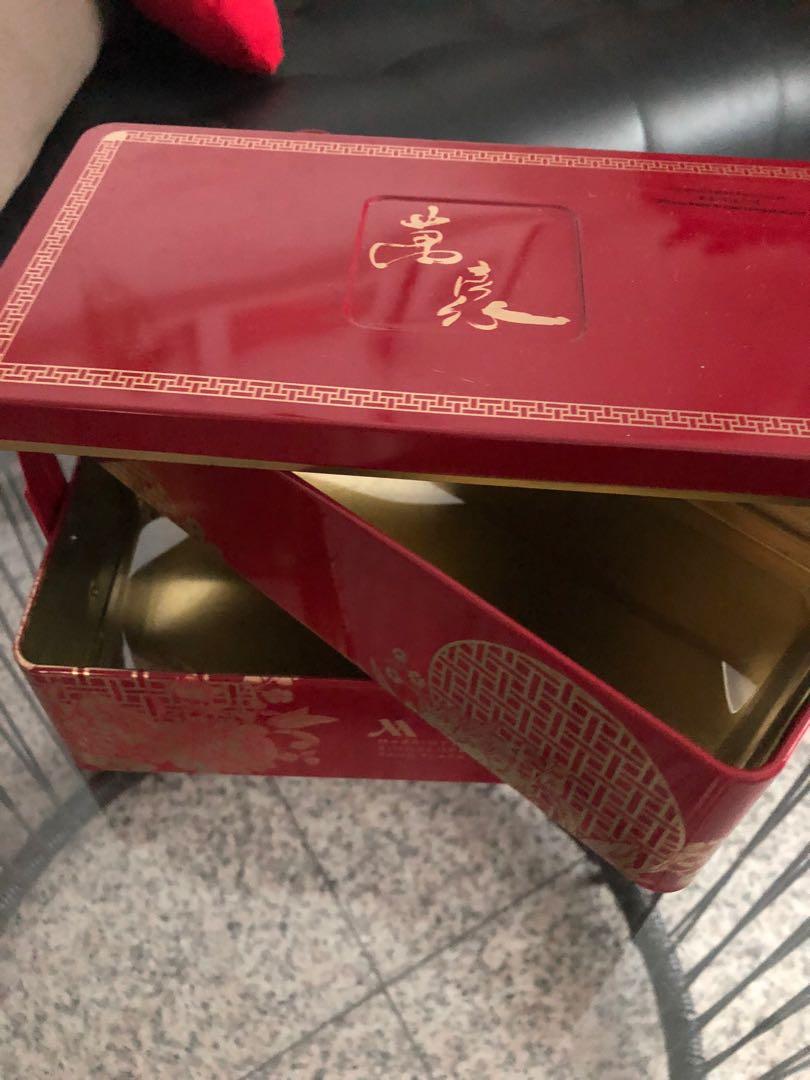Mooncake box from Marriott Hotel, Furniture & Home Living, Kitchenware ...