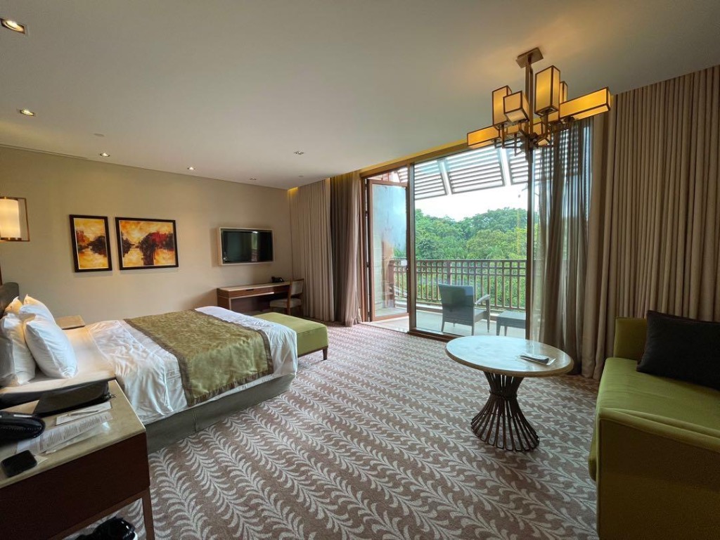 (Dec) Equarius Hotel RWS Resorts World Sentosa Room, Tickets & Vouchers ...