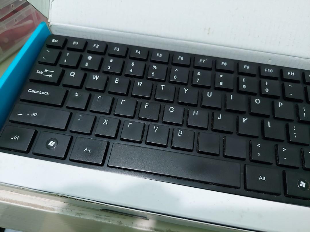 Silvertec Wireless Keyboard and Mouse, Computers & Tech, Parts ...