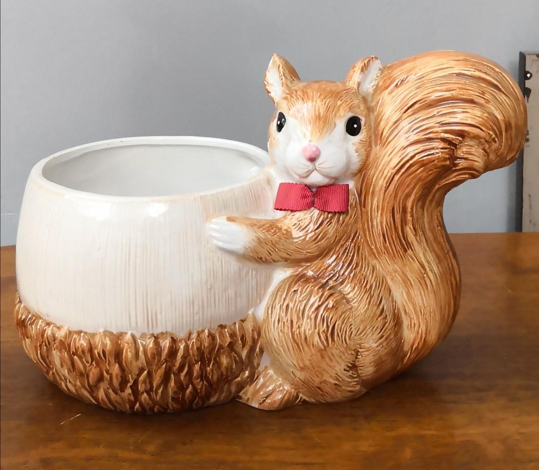 ceramic squirrel planter pot, Furniture & Home Living, Gardening, Pots ...