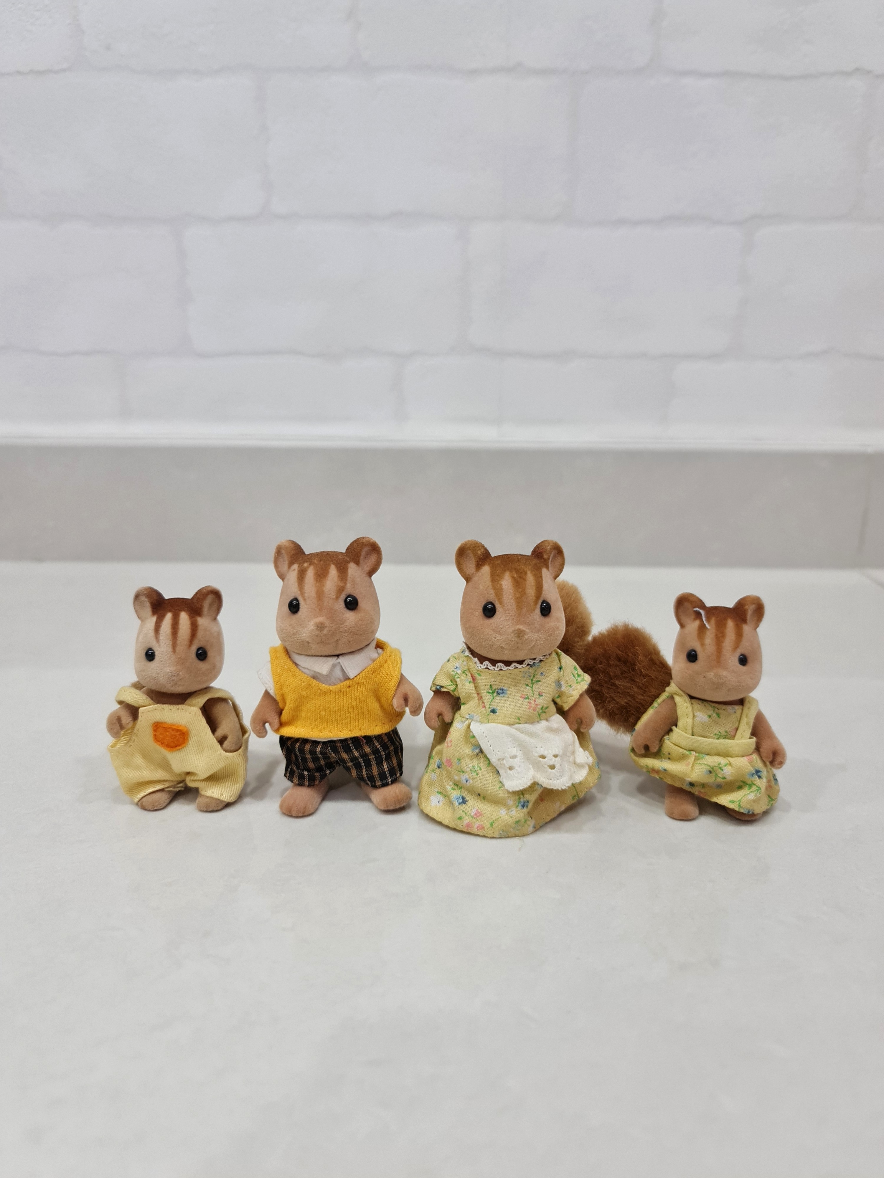 Sylvanian Families Squirrels Family Open Handed Figurines, Hobbies ...