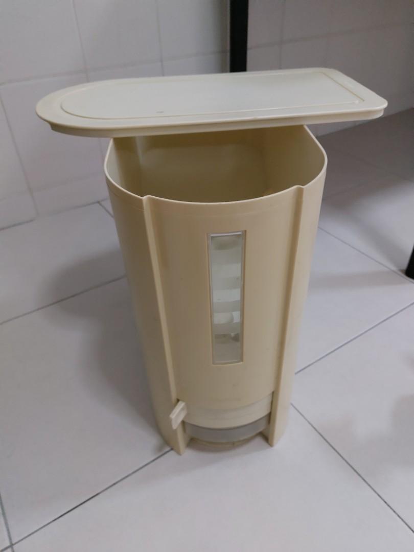 Tupperware rice container, Furniture & Home Living, Kitchenware ...
