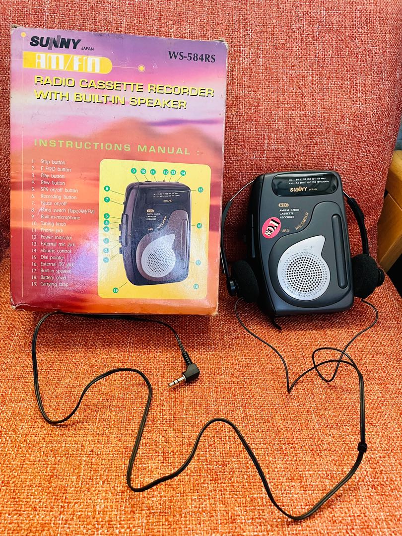 Vintage Walkman Sunny Japan, Hobbies & Toys, Memorabilia & Collectibles ...