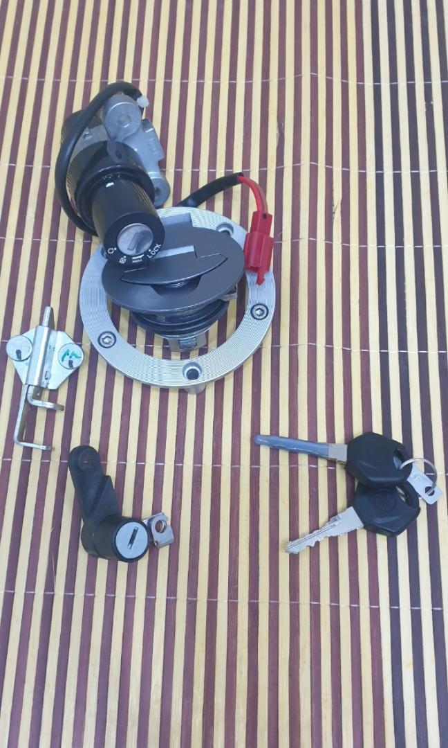 Yamaha R15 V2 Key set, Motorcycles, Motorcycle Accessories on Carousell