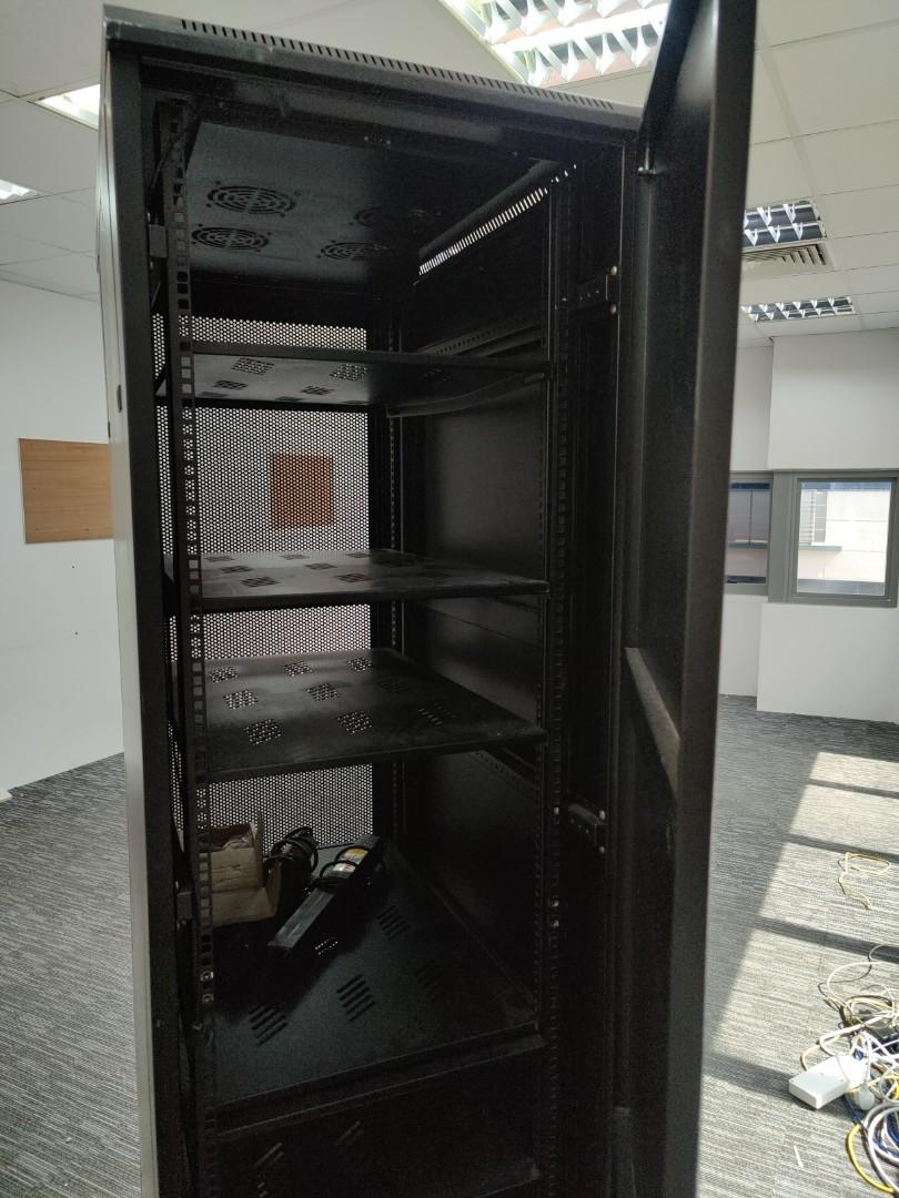 42U Computer Server Rack 2m, Furniture & Home Living, Furniture ...