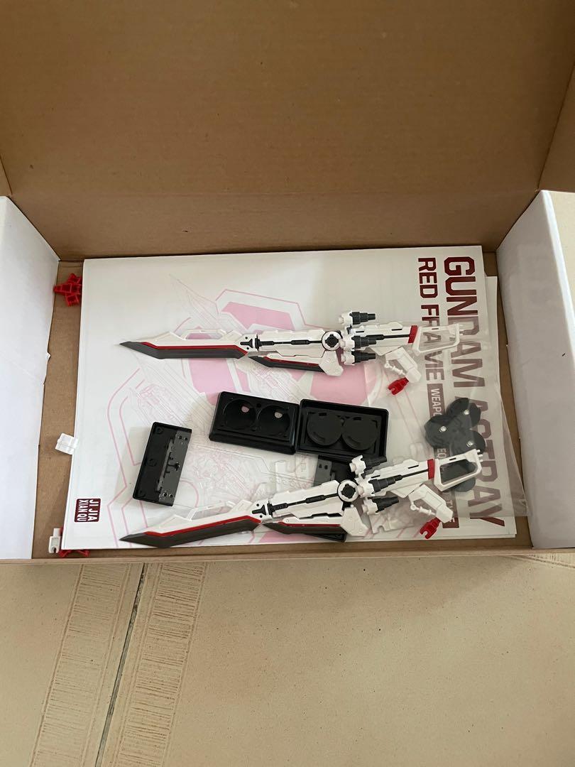 Bandai MG 1/100 Gundam Astray Red Frame (Gunpla), Hobbies & Toys, Toys ...