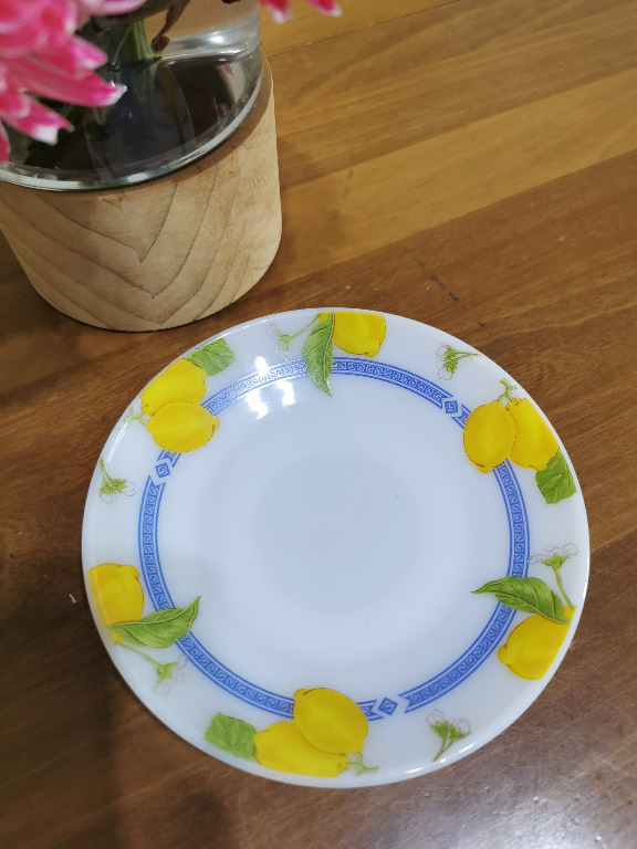 *BRAND NEW* Side Plates with Lemon Illustration, Furniture & Home ...