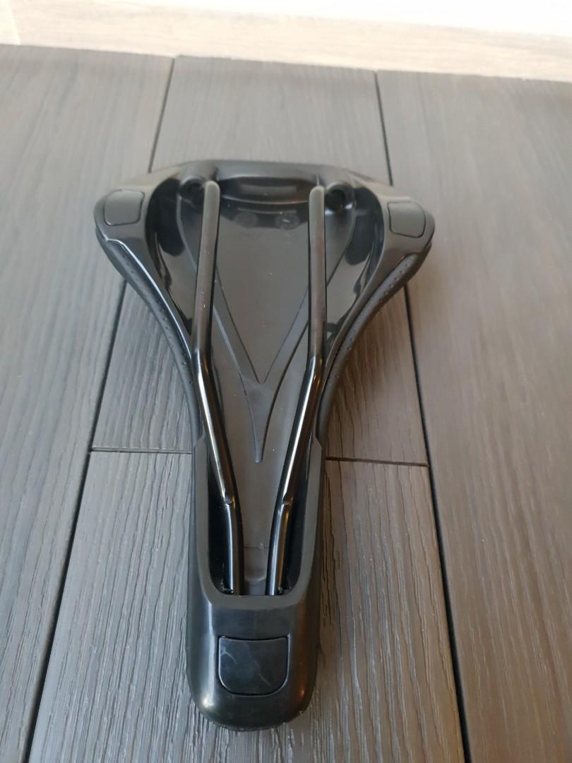 DECA Saddle, Sports Equipment, Bicycles & Parts, Parts & Accessories on ...