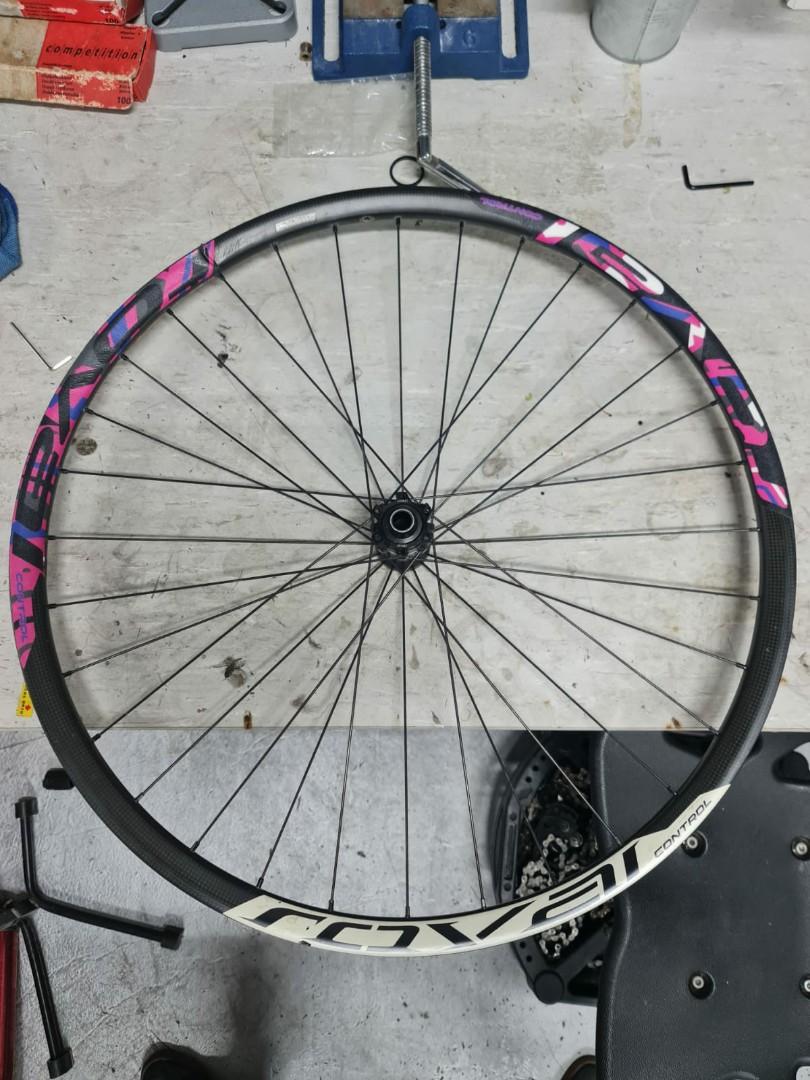 DT swiss front hub with cracked roval control carbon rim for spare ...