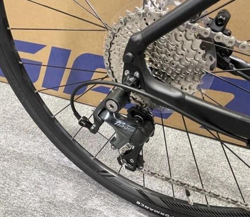 Giant Revolt-F1 (Fastroad SL1) Gravel Bicycle 2022 model, Sports ...