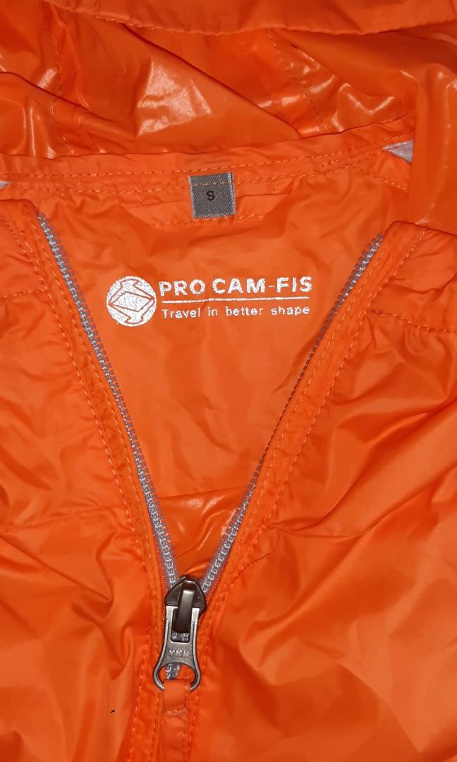 Pro Cam Fis - S, Men's Fashion, Activewear on Carousell
