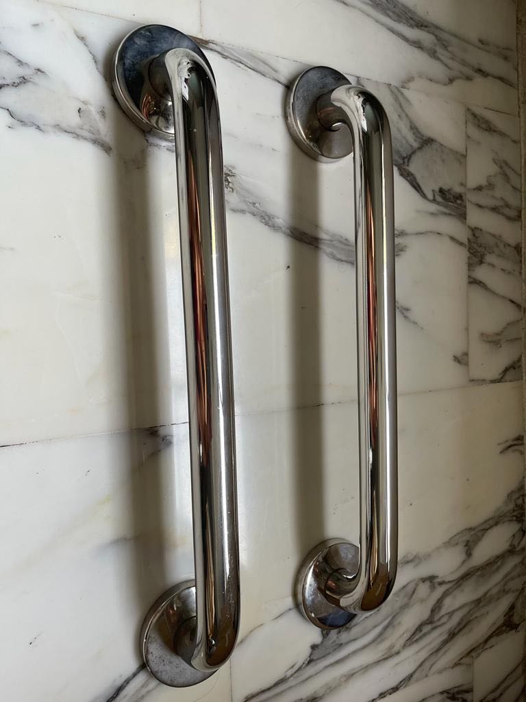 Safety Hand Bars, Furniture & Home Living, Bathroom & Kitchen Fixtures ...