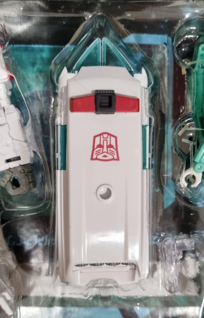 Transformers G1, War for Cybertron: Earthrise, Paradron Medics ...