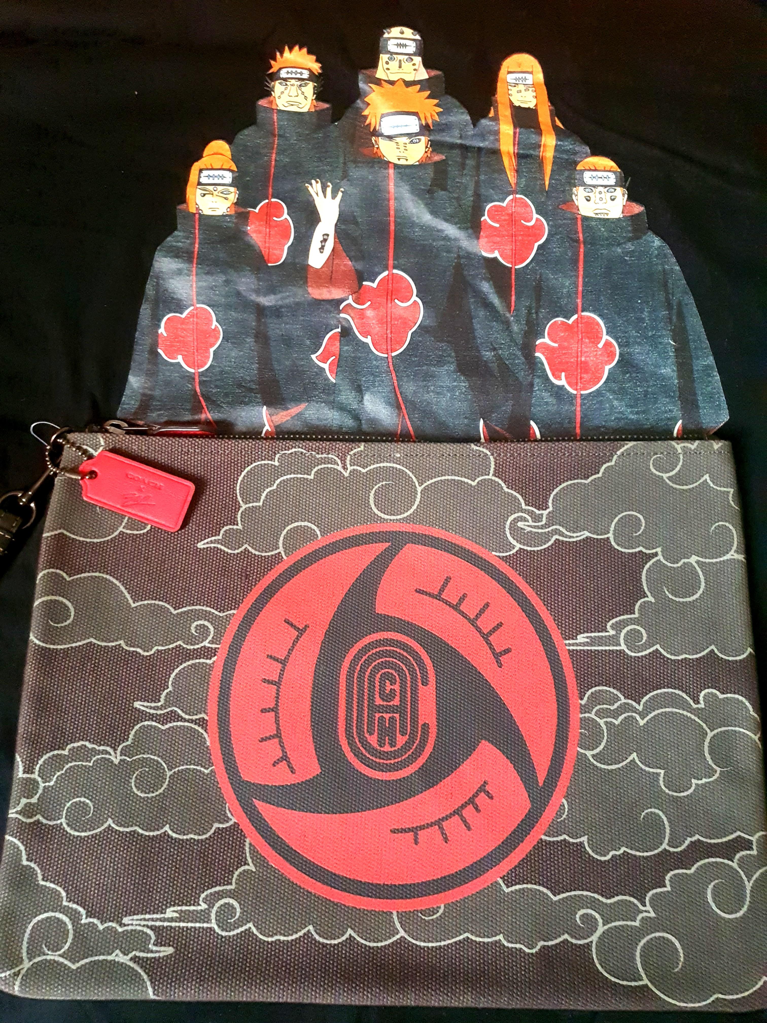 Coach x Naruto Grey/Black Itachi Sharingan Red Eye Clutch., Luxury ...