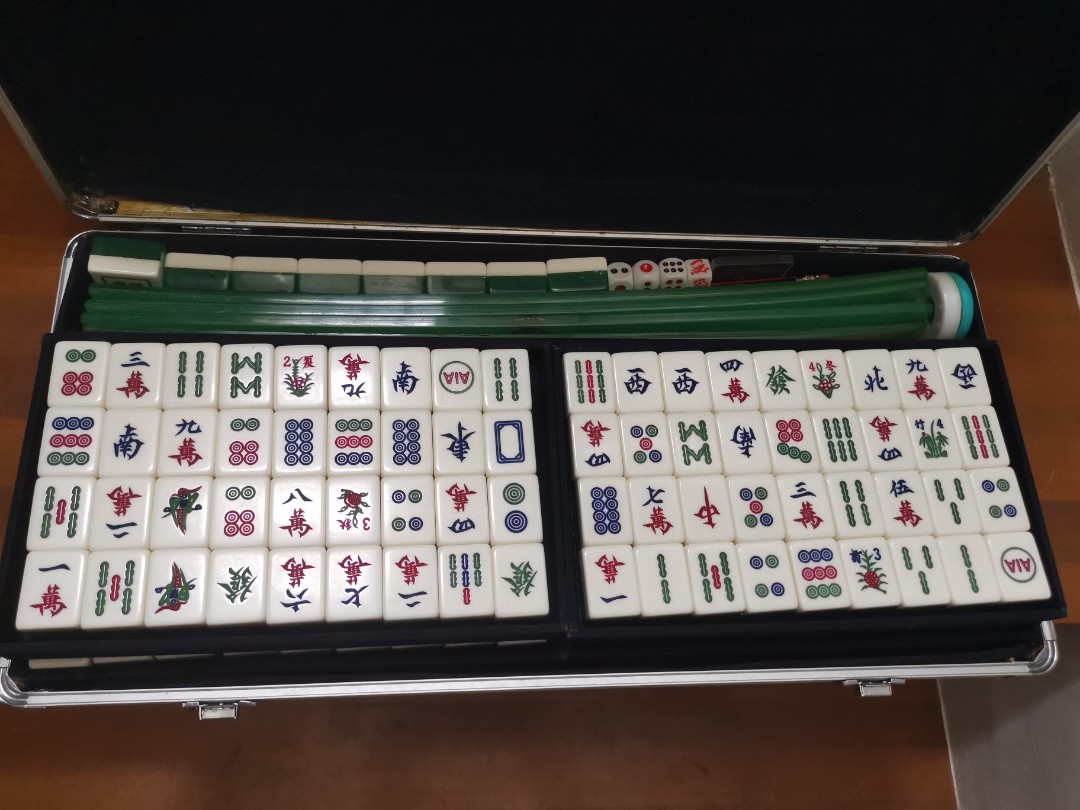 Special Mahjong Set with Case, Hobbies & Toys, Toys & Games on Carousell