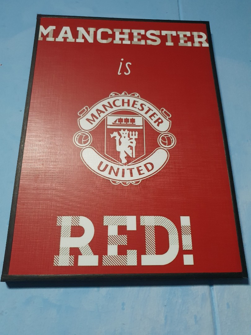 Manchester united limited edition frame, Furniture & Home Living, Home ...