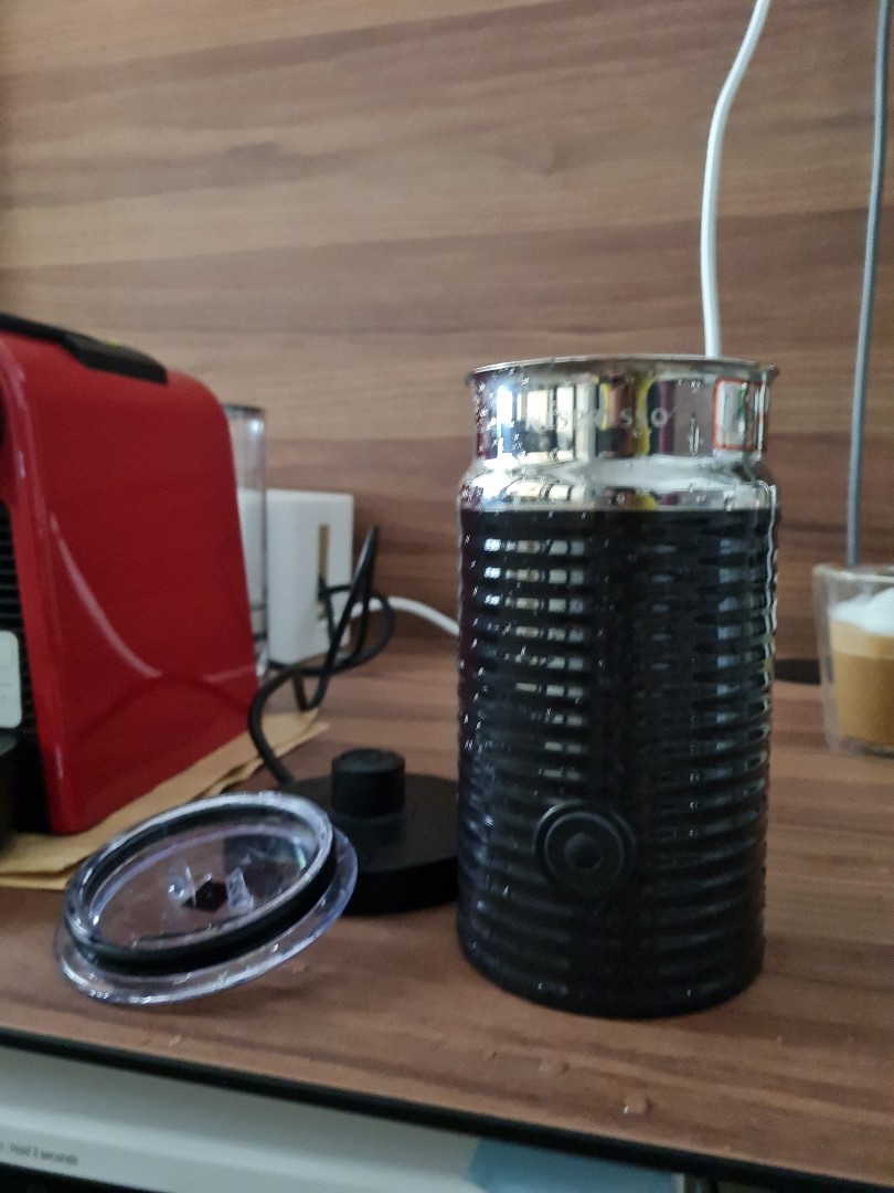 Nespresso Aeroccino 3 Milk Frother, TV & Home Appliances, Kitchen ...