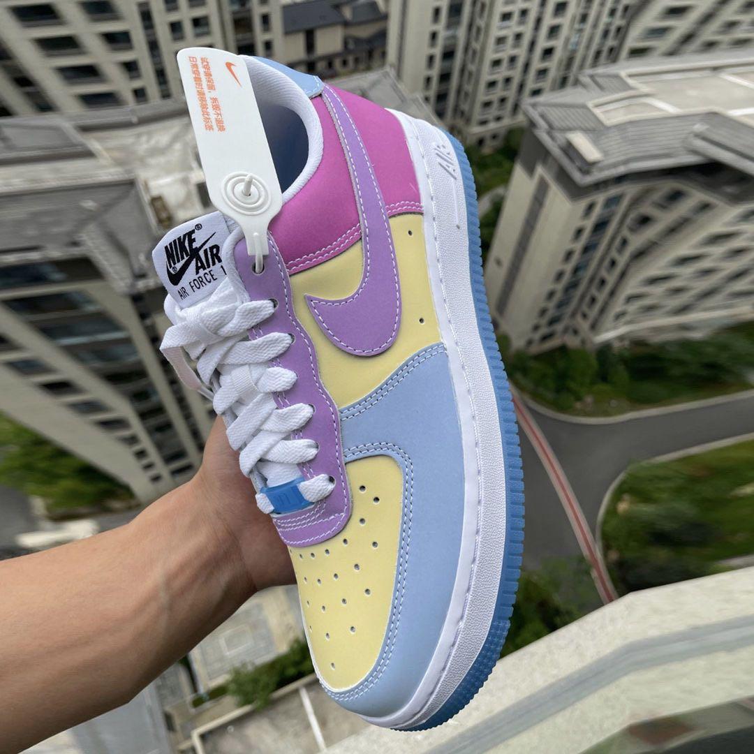 Nike AF1 changing COLOR, Women's Fashion, Footwear, Flipflops and ...