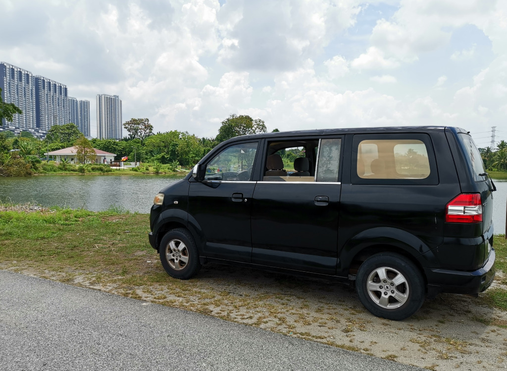 Suzuki APV 1.6 GLX (Automatic), Cars, Cars for Sale on Carousell