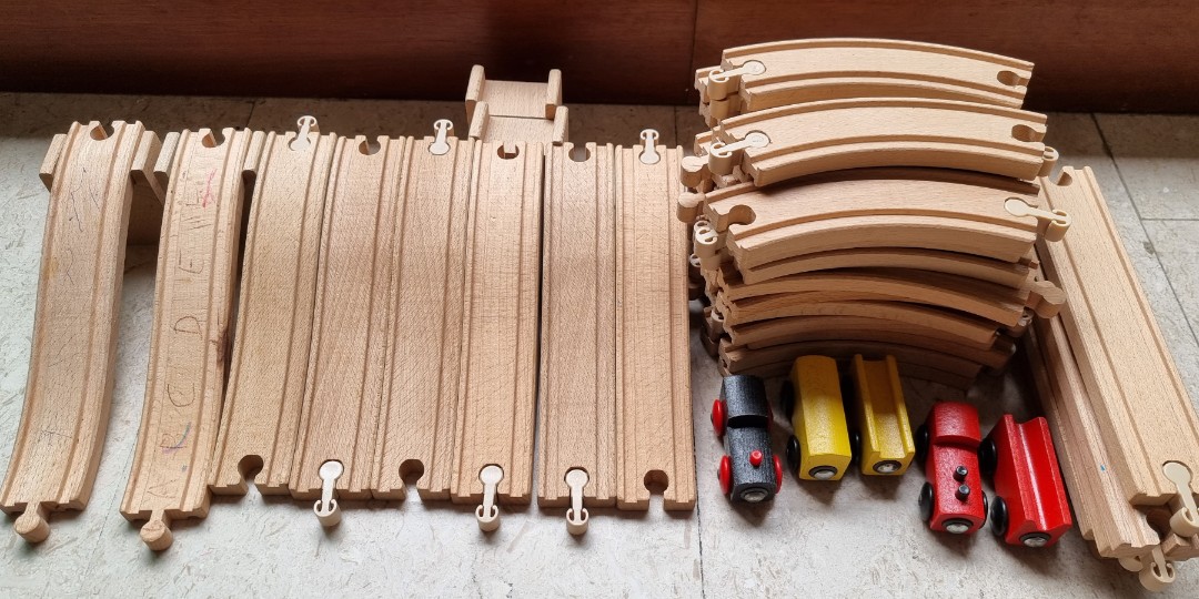 Wooden Tracks, Hobbies & Toys, Toys & Games on Carousell