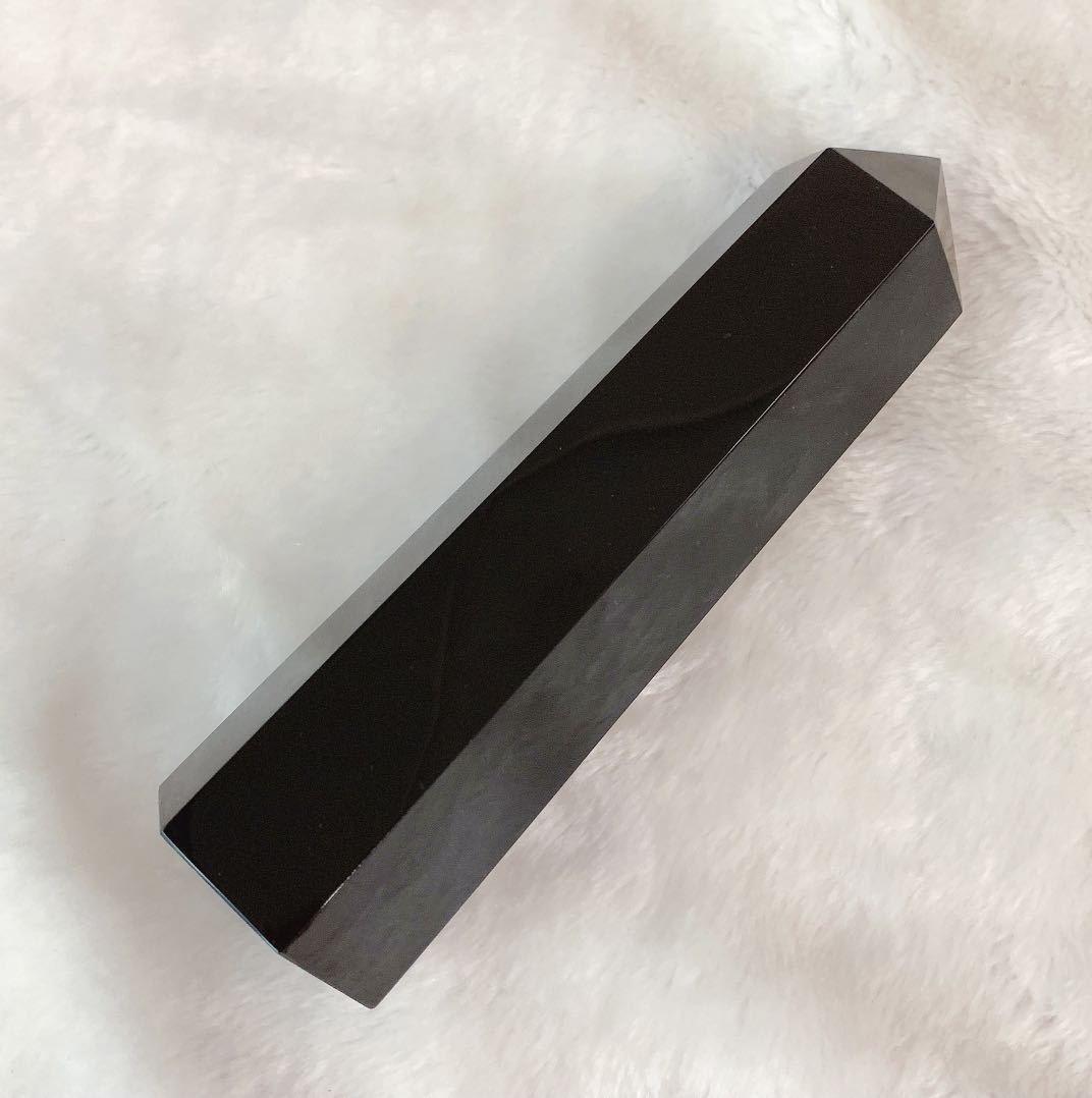 Black Obsidian Giant Tower, Women's Fashion, Jewelry & Organisers ...