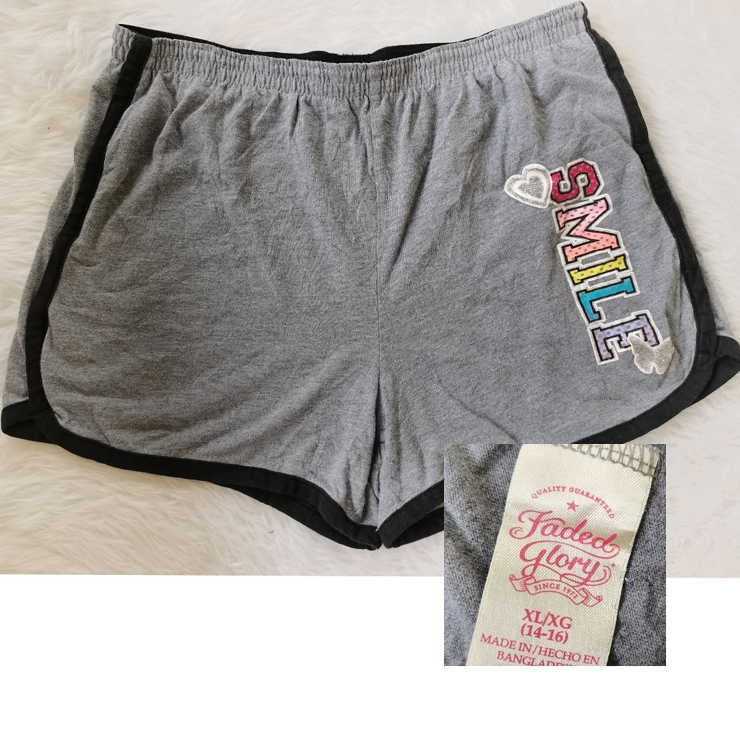 Branded Ukay short, Women's Fashion, Bottoms, Shorts on Carousell