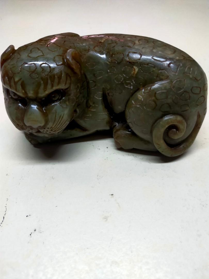 Crouching jade leopard, Hobbies & Toys, Memorabilia & Collectibles ...