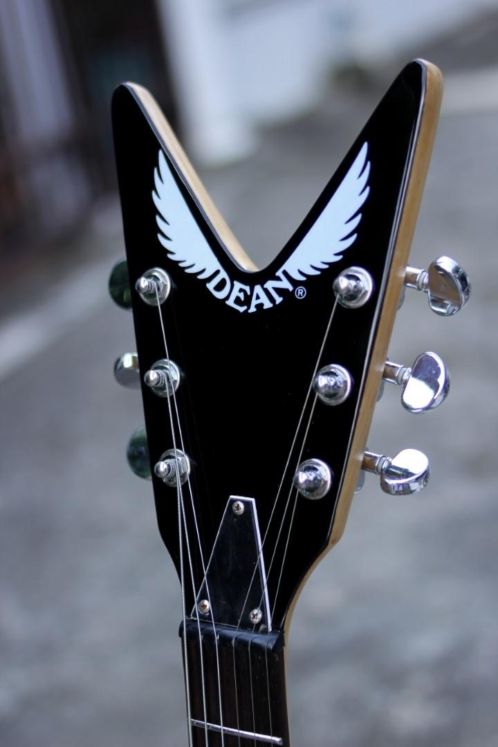 Dean ZX Explorer (Cherry Sunburst), Hobbies & Toys, Music & Media ...