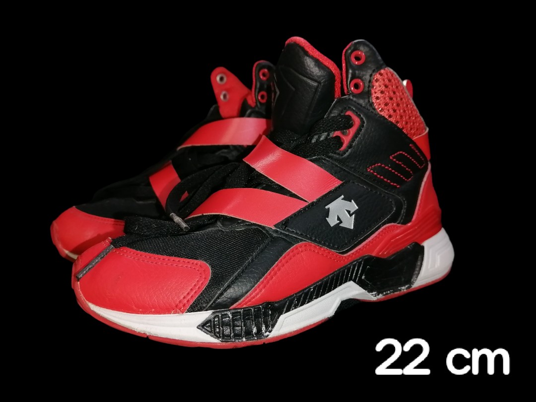 DESCENTE KIDS, Babies & Kids, Babies & Kids Fashion on Carousell