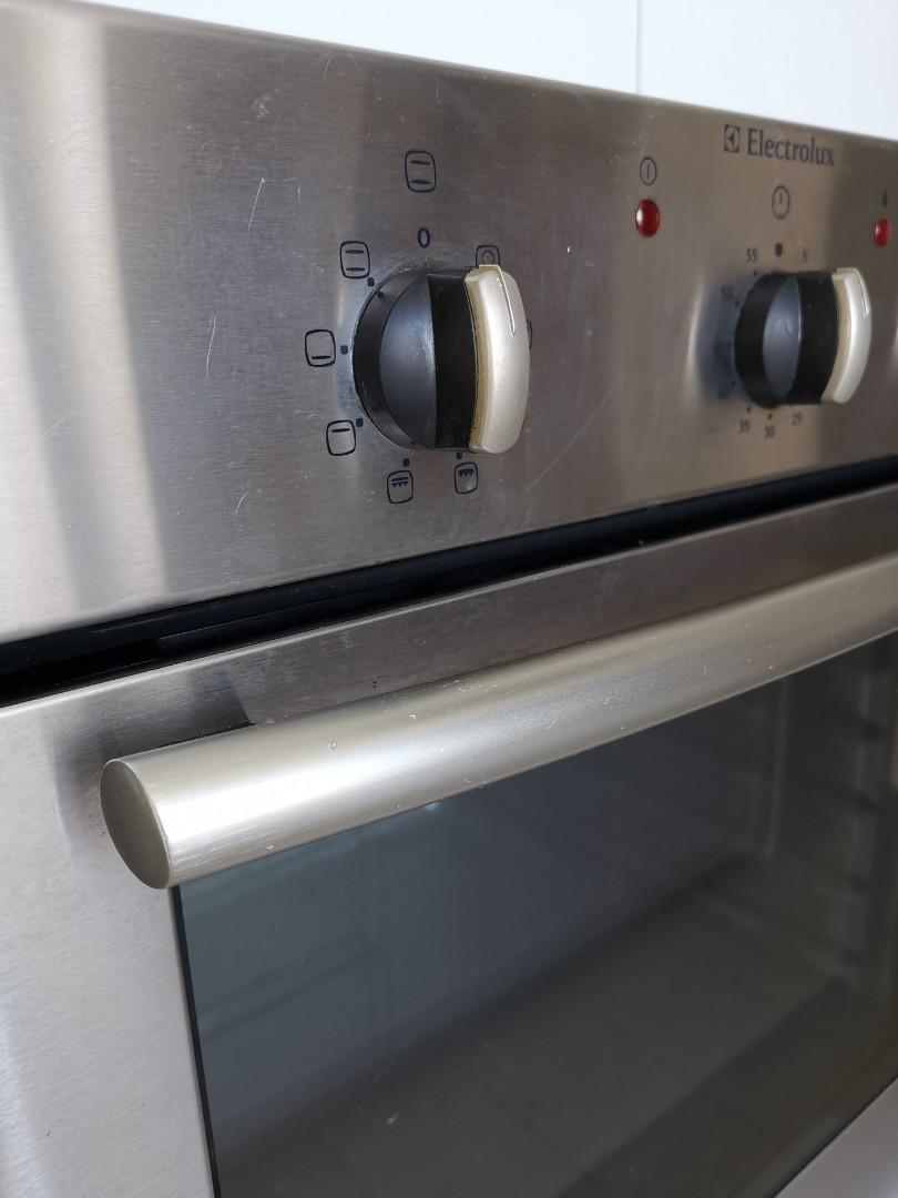Electrolux built in oven, TV & Home Appliances, Kitchen Appliances, Ovens & Toasters on Carousell