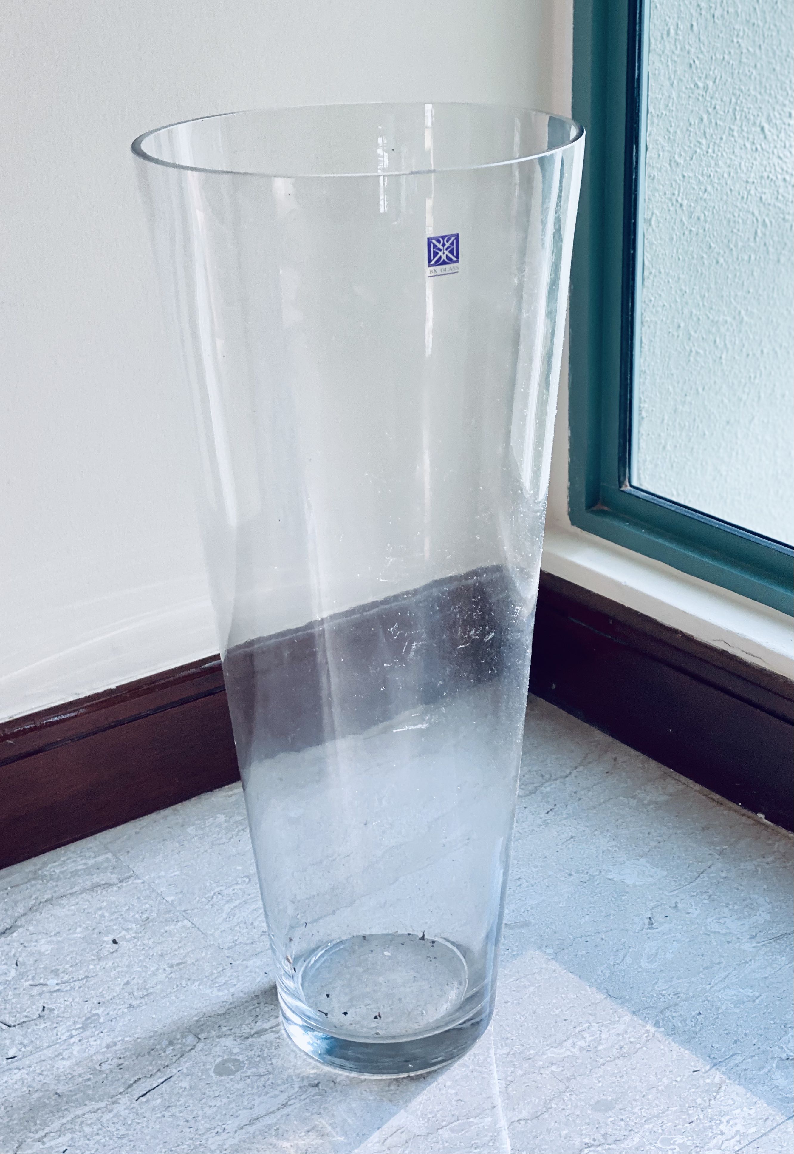 Elegant 52cm Tall Taper Cylinder BX Glass Clear Vases, Furniture & Home ...