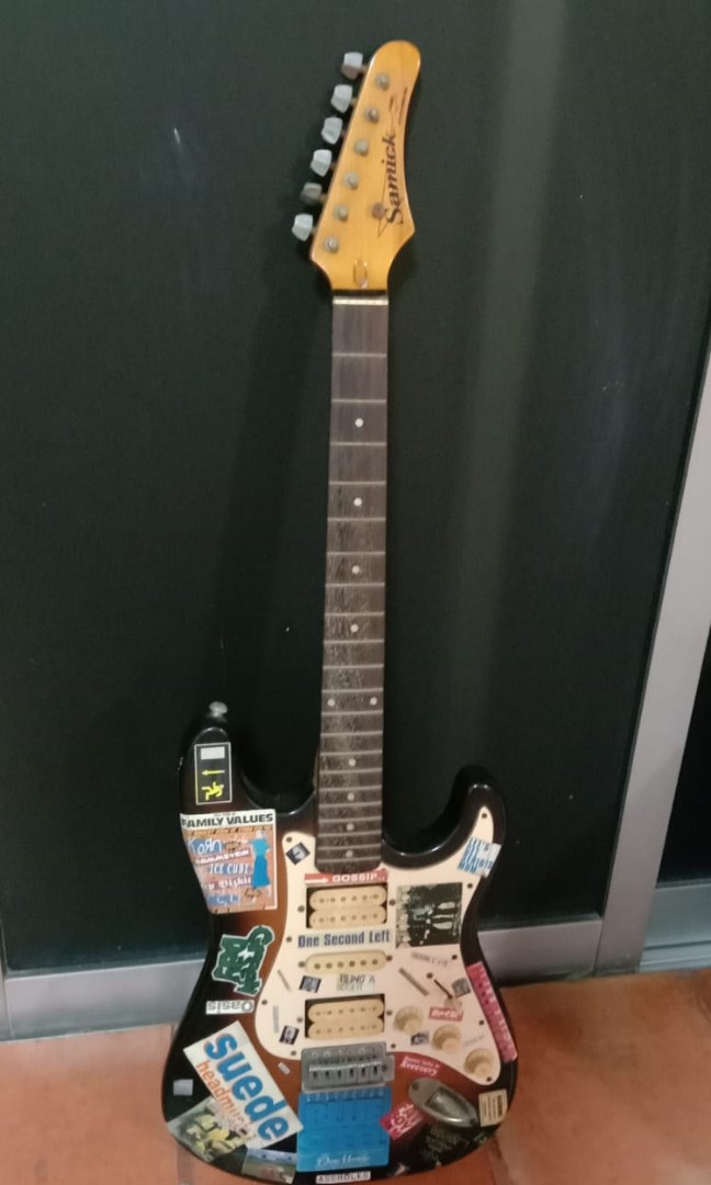 Eletric guitar, Hobbies & Toys, Music & Media, Musical Instruments on ...