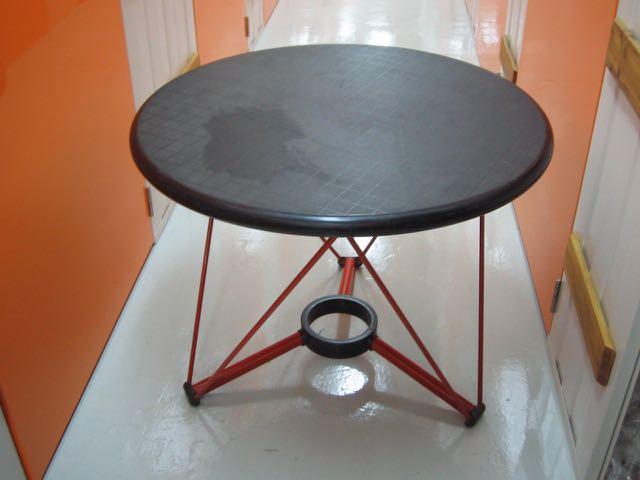 Magis lem table, 傢俬＆家居, 傢俬, 桌子 - Carousell