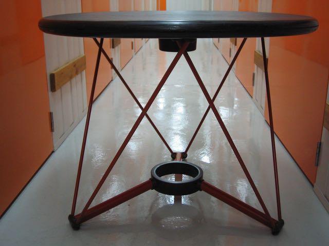 Magis lem table, 傢俬＆家居, 傢俬, 桌子 - Carousell