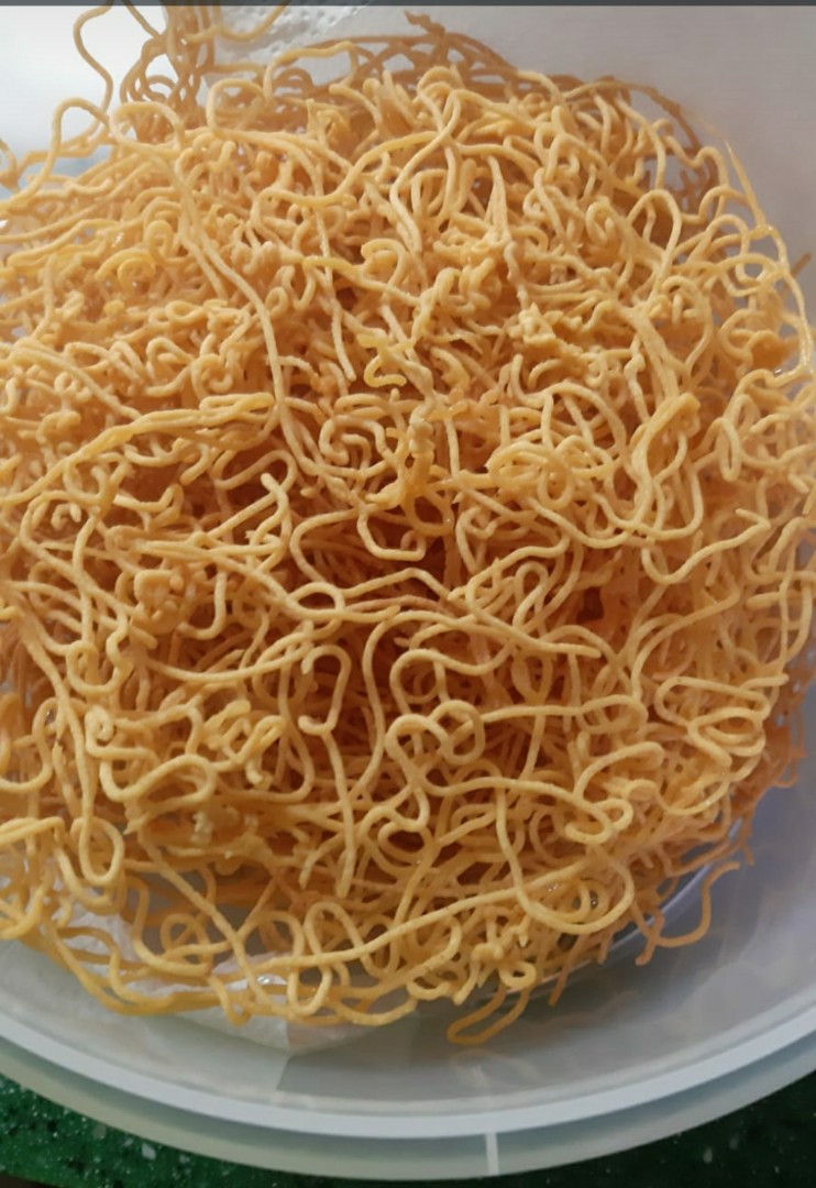 Om podi (sev), Food & Drinks, Other Food & Drinks on Carousell