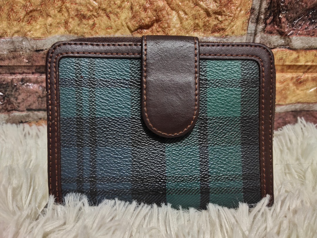 Polo Santa Barbara Bifold Wallet, Women's Fashion, Bags & Wallets ...