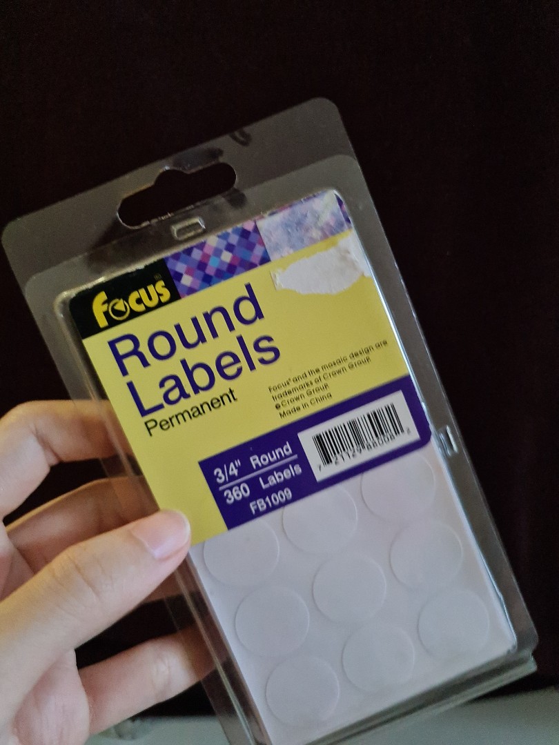Round labels, Hobbies & Toys, Stationery & Craft, Craft Supplies ...