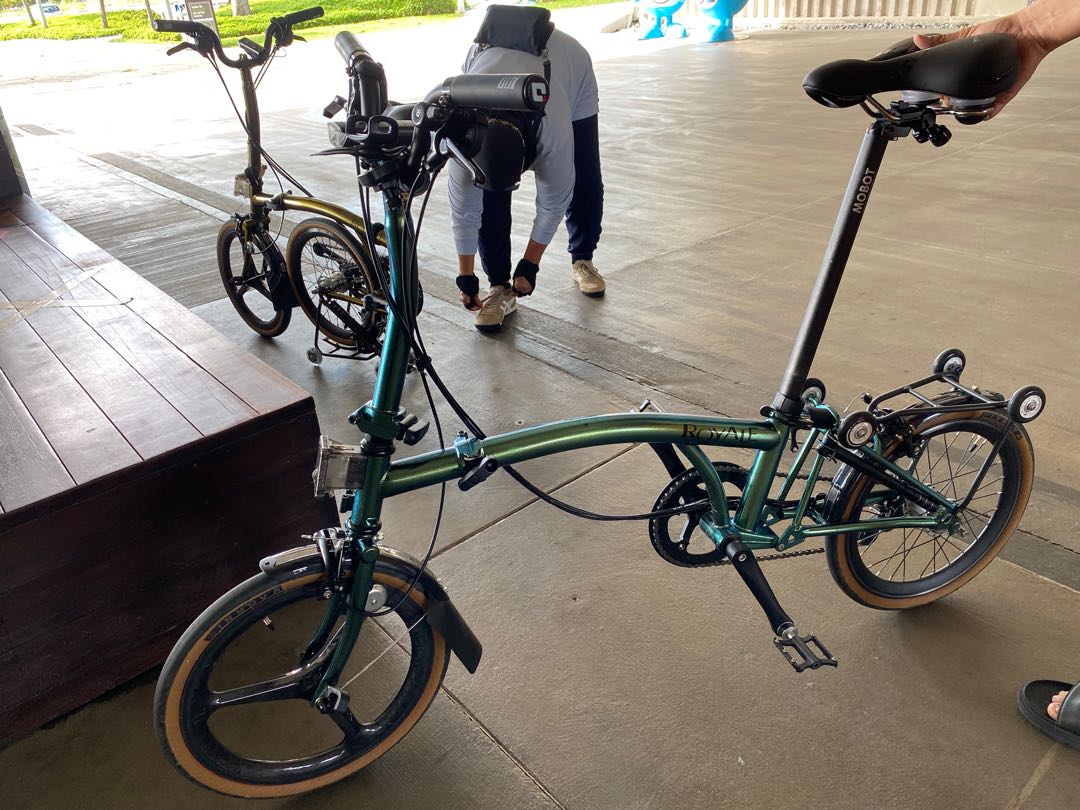 Royale Folding Bike with front carbon fiber rims, Sports Equipment ...