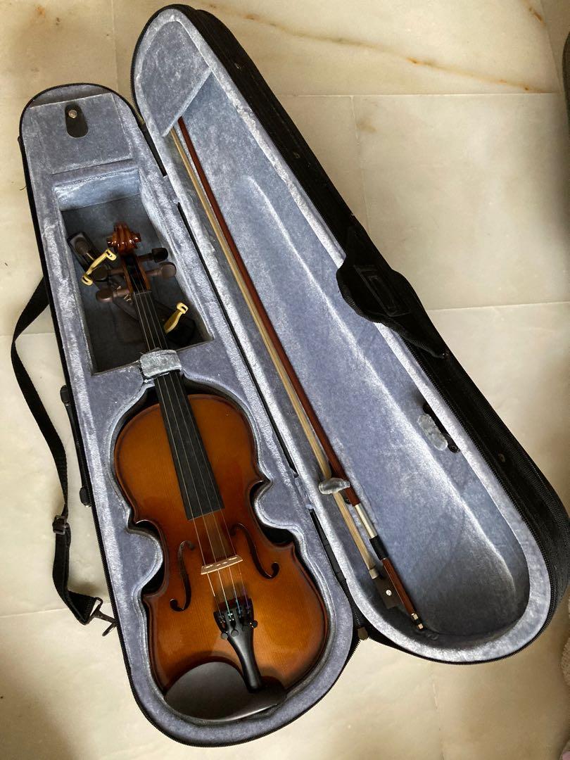 Synwin Violin size 1/2, Hobbies & Toys, Music & Media, Musical Instruments on Carousell