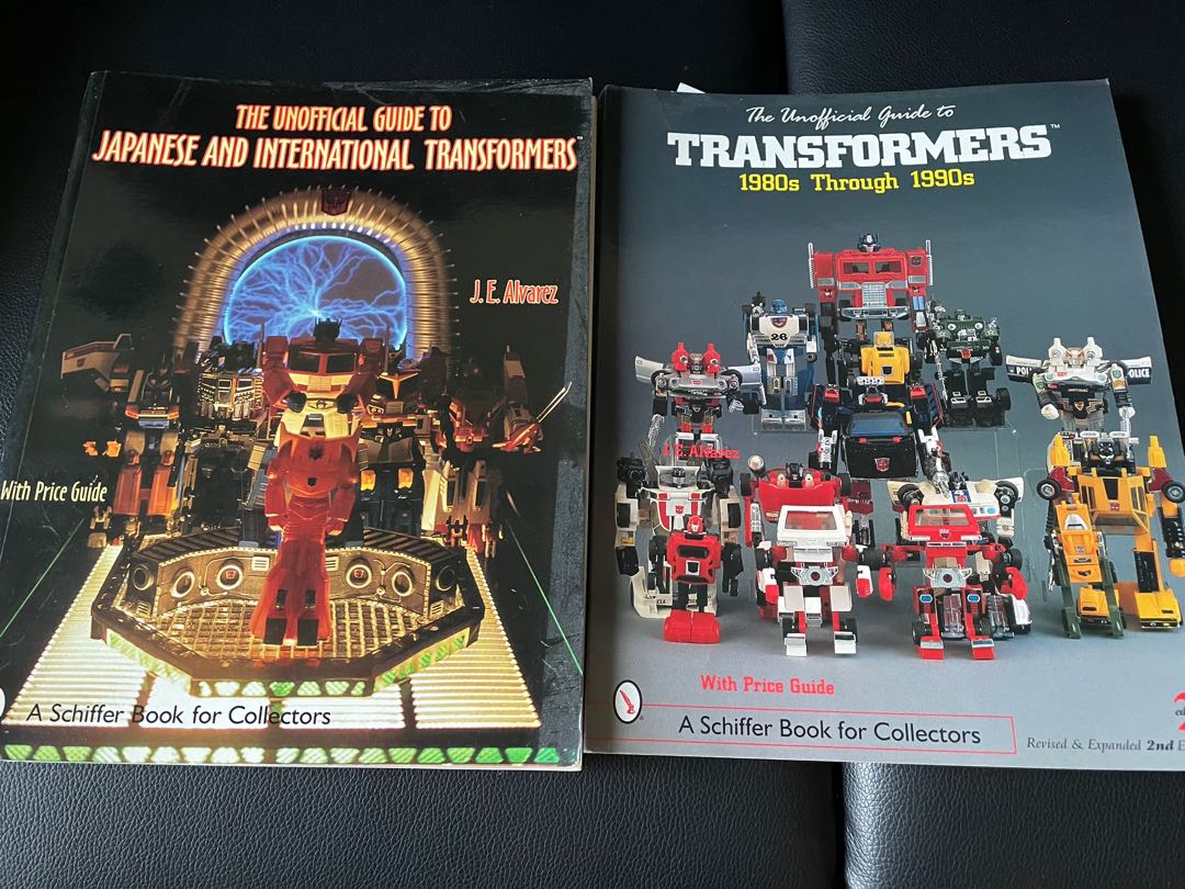 Takara & Hasbro G1 Transformers Ultimate Guide Books, Hobbies & Toys ...