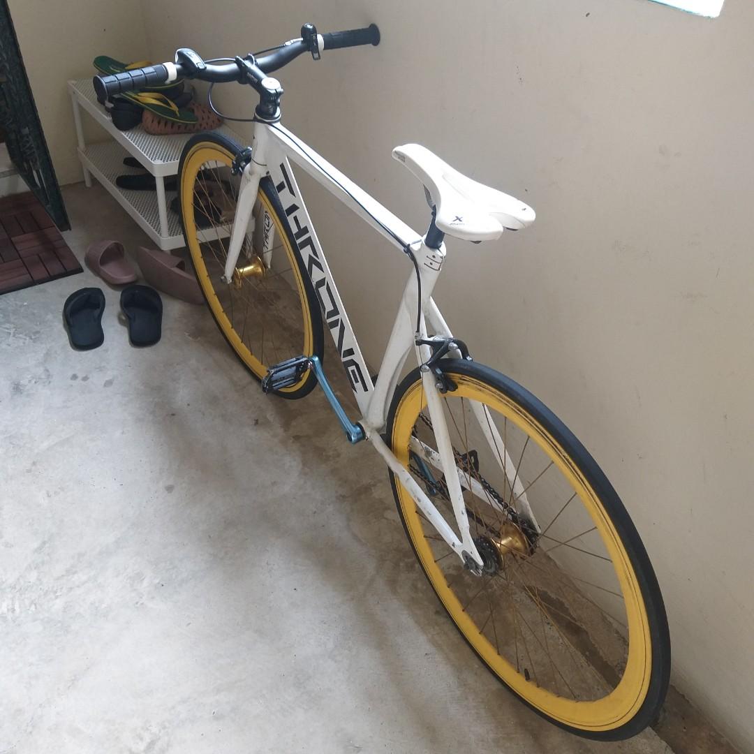 THRONE fixie, Sports Equipment, Bicycles & Parts, Bicycles on Carousell